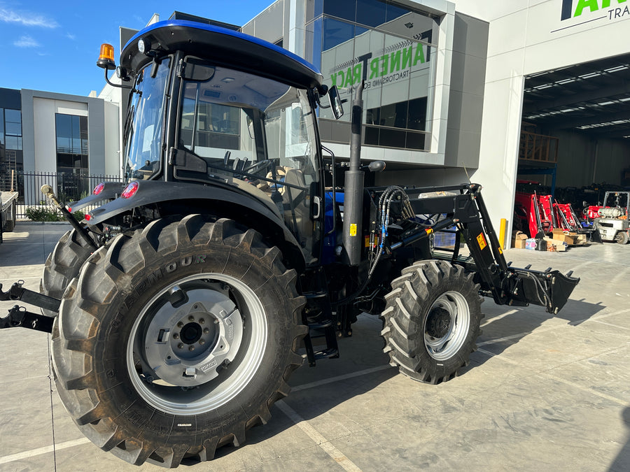 LOVOL P4110, 110hp Power Shuttle Cabin Tractor