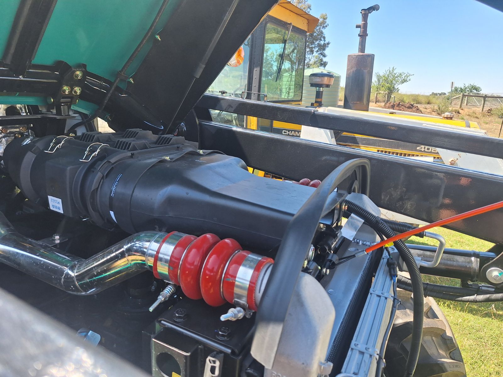 LOVOL P4110, 110hp Power Shuttle Cabin Tractor